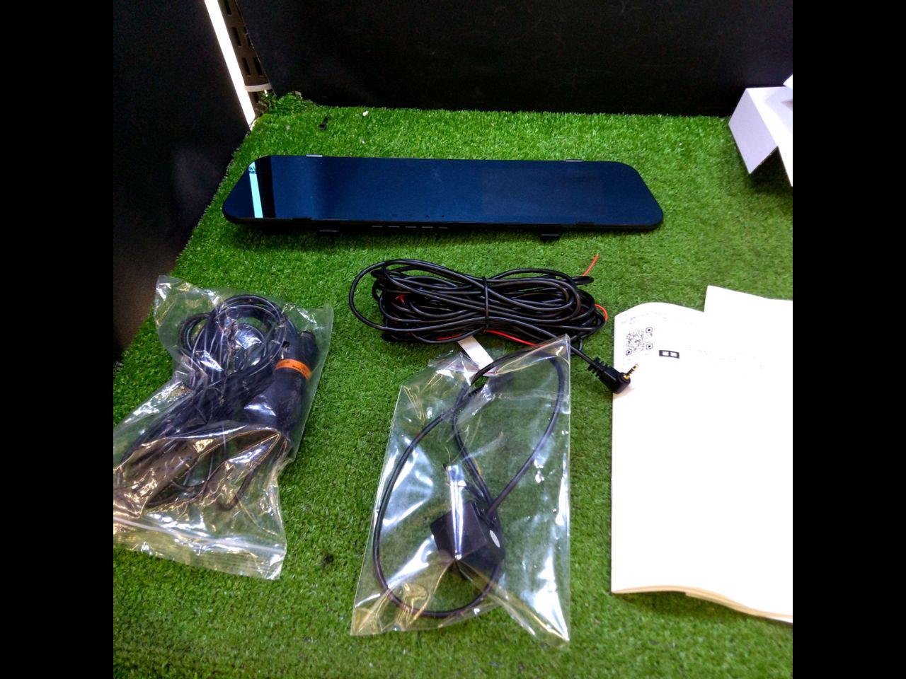 TITAN ミラー型リアカメラ付ドライブレコーダー DVR-R801 | カー用品 カーAVアクセサリー ドライブレコーダーを通販で購入する | 中古カー＆バイク用品の販売ならアップガレージ