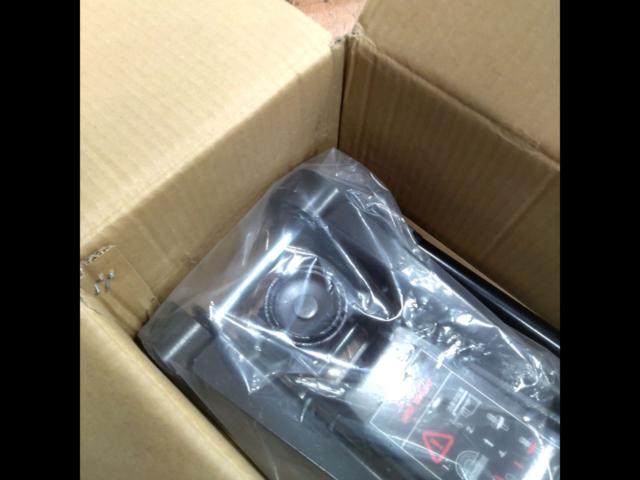 【HILL STONE】 2.5t ガレージジャッキ e122 未使用 | カー用品 メンテナンス 工具を通販で購入する | 中古カー＆バイク用品の販売ならアップガレージ