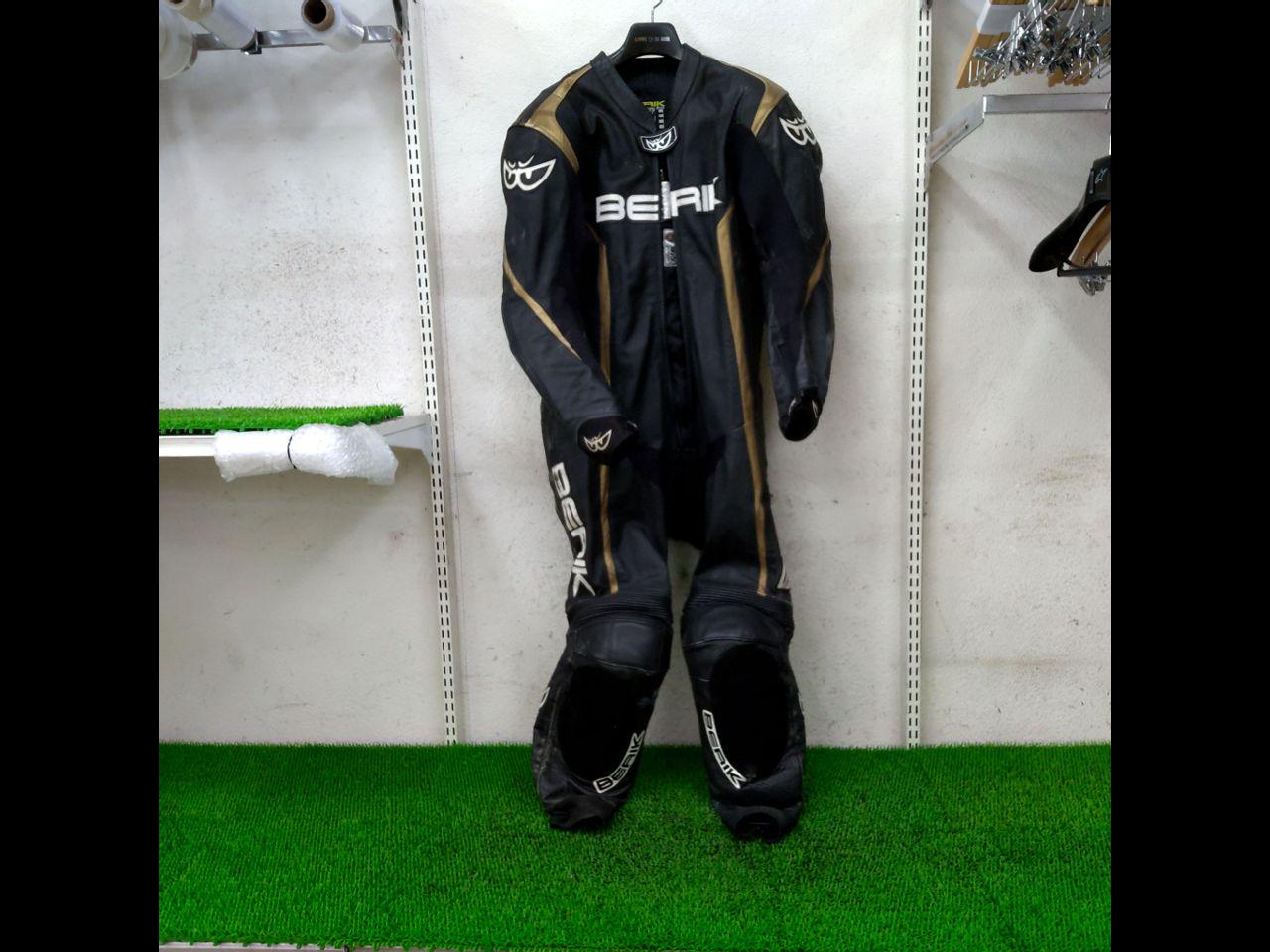 わけあり【サイズ:56】BERIK RACE-DEP2.0 レーシングスーツ BEK15761 | バイク用品 ウエア レーシングスーツ(二輪)を通販で購入する | 中古カー＆バイク用品の販売 ...