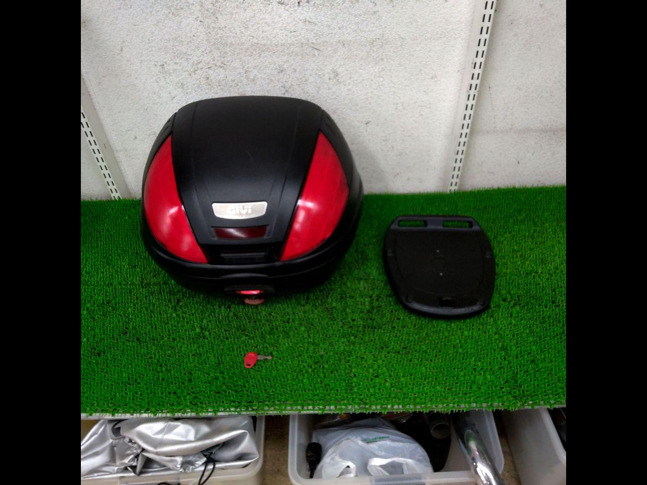 【GIVI】E370 モノロック リアBOX 汎用 | わけあり | アップガレージ ライダース北戸田店 | バイク用品 ツーリング用品 BOX(二輪)を通販で購入する | 中古カー＆バイク用 ...