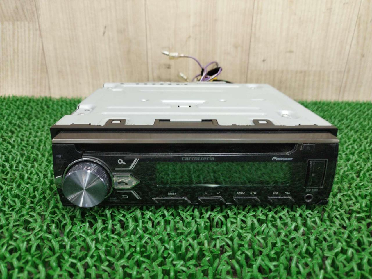 carrozzeria(カロッツェリア) DEH-5300 1DINサイズBluetooth内蔵CD+USBチューナー | カー用品 ヘッドユニット CDチューナーを通販で購入する | 中古 ...