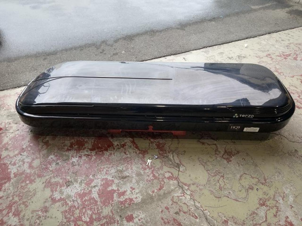 TERZOローライダールーフBOX | カー用品 キャリア ルーフBOXを通販で購入する | 中古カー＆バイク用品の販売ならアップガレージ