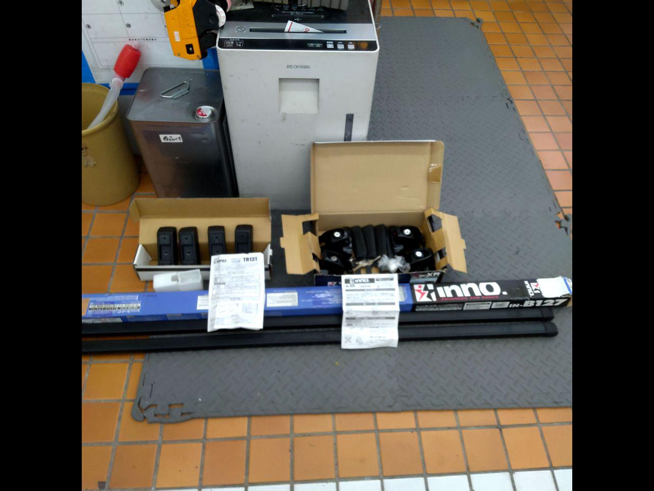 INNO/RV-INNO IN-XR+TR131+IN-B127 VMレヴォーグ用 ルーフオンベースキャリア | カー用品 キャリアを通販で購入する | 中古カー＆バイク用品の販売ならアップガレージ