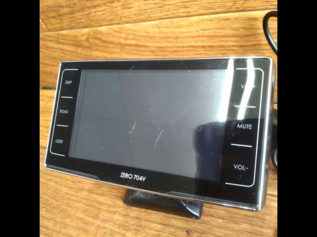 【COMTEC】 ZERO704V レーダー探知機 | 中古品 | アップガレージ 豊明・国1店 | カー用品 電装系 レーダー探知機を通販で購入する | 中古カー＆バイク用品の販売ならアップガレージ