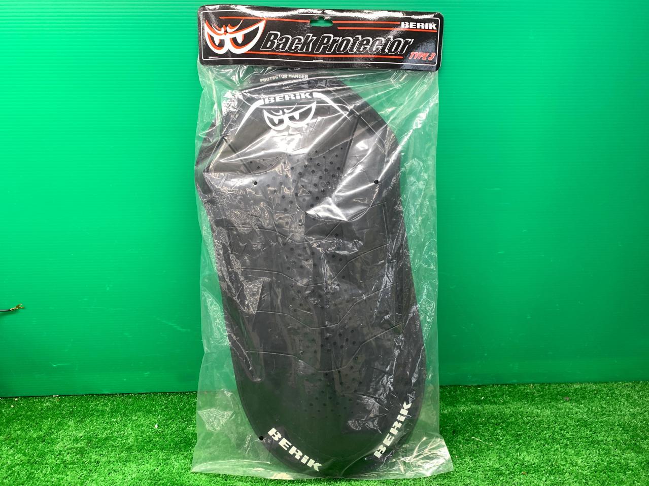 【BERIK】Back protector Type3 | バイク用品 プロテクター プロテクター(二輪)を通販で購入する | 中古カー ...