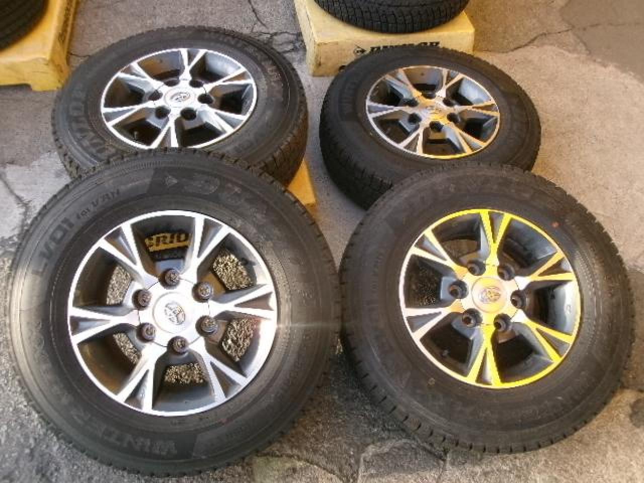 DUNLOP WINTER MAXX LV01 + 【トヨタ純正】 200系ハイエース純正オプションホイール | カー用品 スタッドレスタイヤホイールセット 15インチスタッドレスタイヤ ...