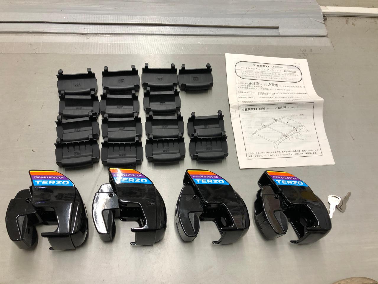 TERZO EF9 ルーフレール車専用フット | カー用品 キャリアを通販で購入する | 中古カー＆バイク用品の販売ならアップガレージ