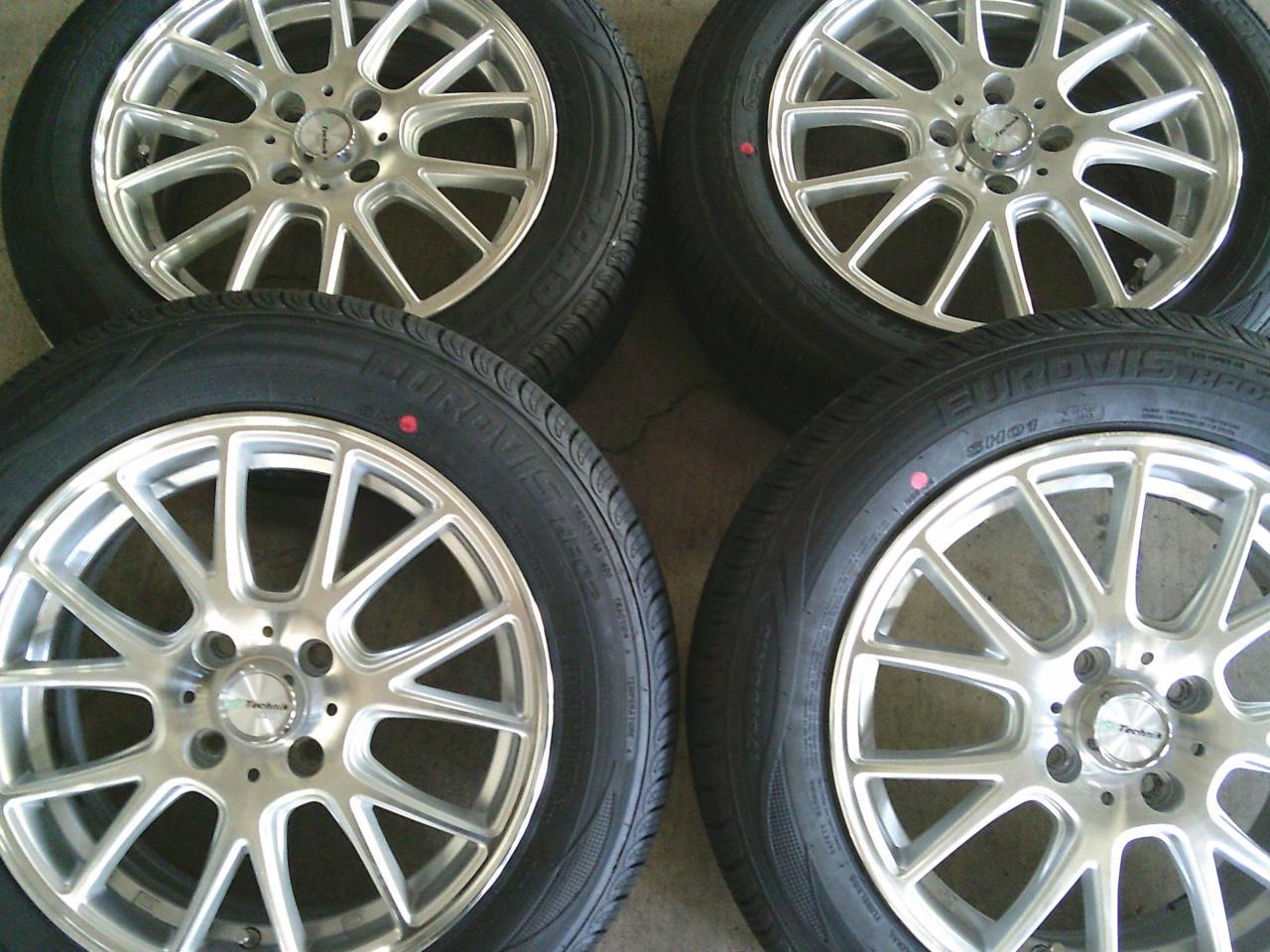 RX2504-313S MLJ WREST e3 Technik REVOLIGHT + ROADSTONE Eurovis HP02 4本セット | カー用品 タイヤホイールセット 15 ...