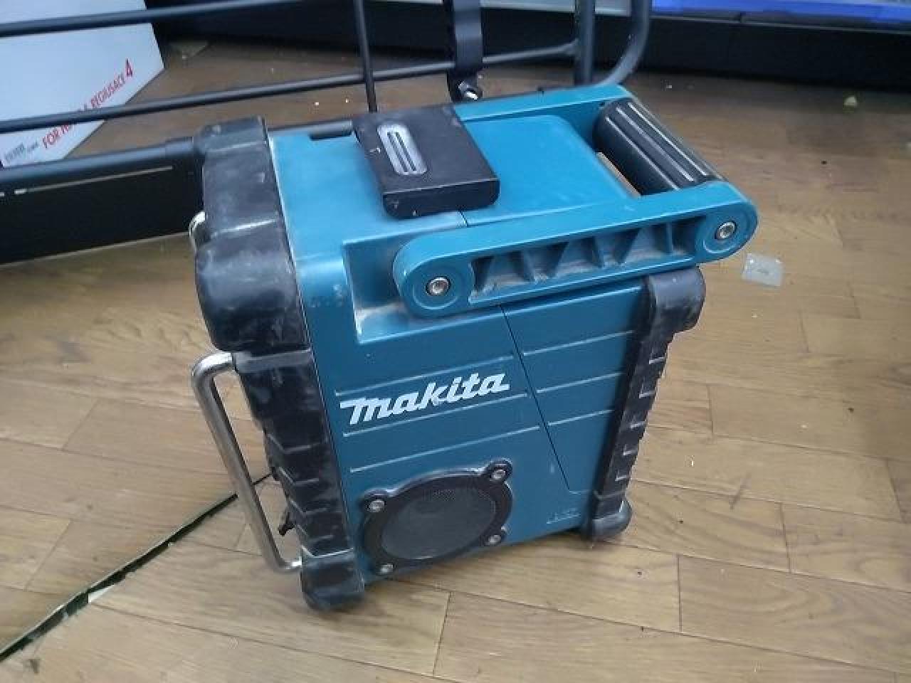 【WG】makita 充電式ラジオ MR102 | 総合リユース 電動工具その他 その他を通販で購入する | 中古カー＆バイク用品の販売なら ...
