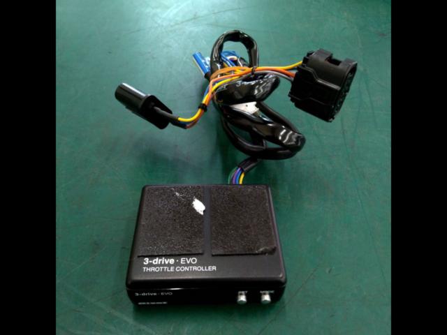 Pivot 3-drive AC + TH-2C スロットルコントローラー | カー用品 電装系 ブーストコントローラーを通販で購入する ...