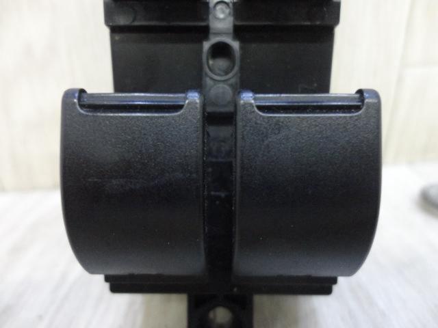 【スズキ純正】純正パワーウインドウスイッチ ハスラー MR52 | カー用品 電装系 その他電装系を通販で購入する | 中古カー＆バイク用品の ...