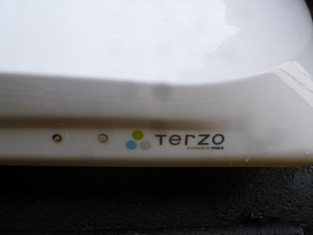 【TERZO】シンメトッリク ルーフBOX | 中古品 | アップガレージ 八戸店 | カー用品 キャリア ルーフBOXを通販で購入する | 中古カー＆バイク用品の販売ならアップガレージ