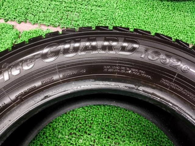 YOKOHAMA iceGUARD iG52c | カー用品 スタッドレスタイヤ 15インチスタッドレスタイヤを通販で購入する | 中古カー＆バイク用品の販売ならアップガレージ
