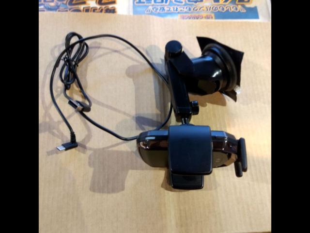 カシムラ(Kashimura)/ワイヤレス充電器 品番:KW-8 | 中古品 | アップガレージ 加古川店 | カー用品 インテリア その他インテリアを通販で購入する | 中古カー＆バイク用品 ...