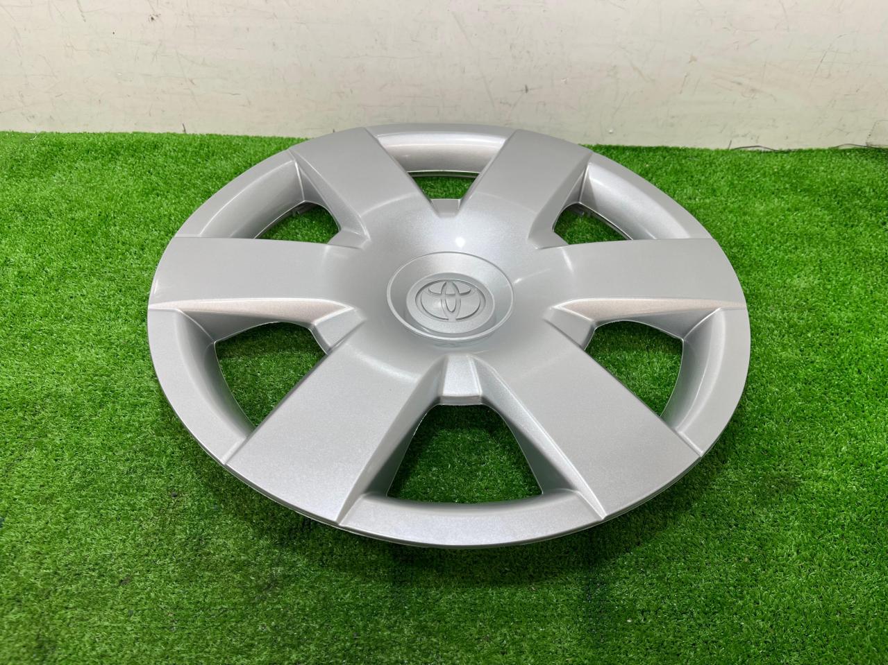 【トヨタ純正】[42602-26010] 純正ホイールキャップ 1枚 | カー用品 タイヤホイール関連 ホイールキャップを通販で購入する ...