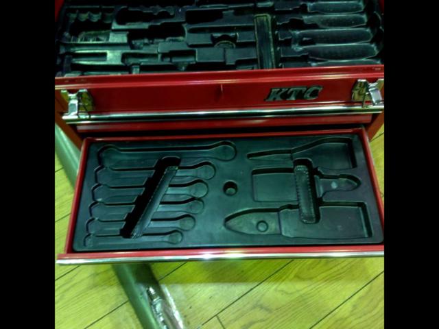 【KTC】SKX0213 SKX0213用トレイ付 工具がピッタリ収納できます KTC工具箱 | 中古品 | アップガレージ 京都福知山店 | カー用品 メンテナンス 工具を通販で購入する ...