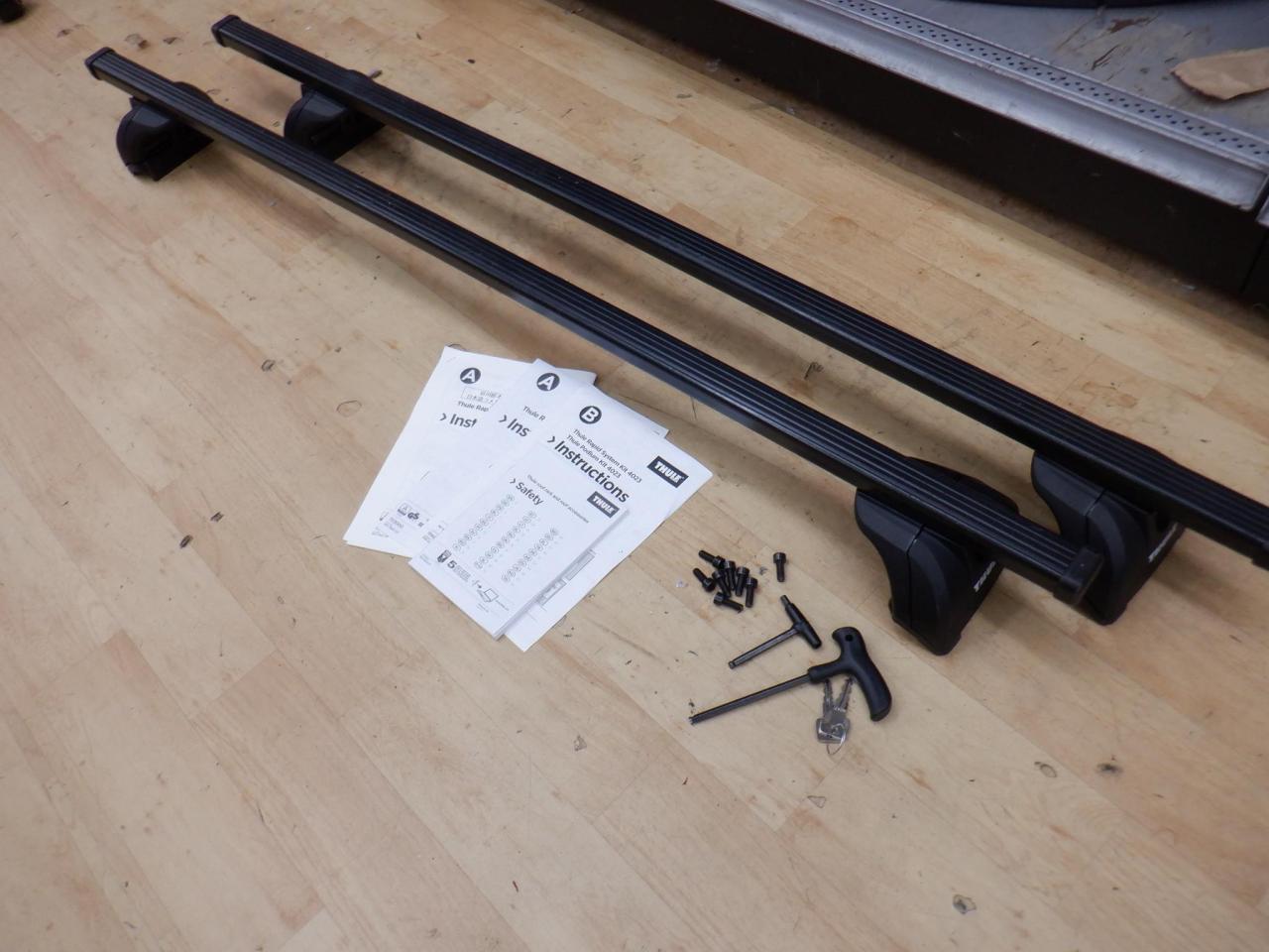 THULE RapidSystemベースキャリアセット (753 + 4023 + 7122) BMW 2シリーズ グランツアラー F46 ...