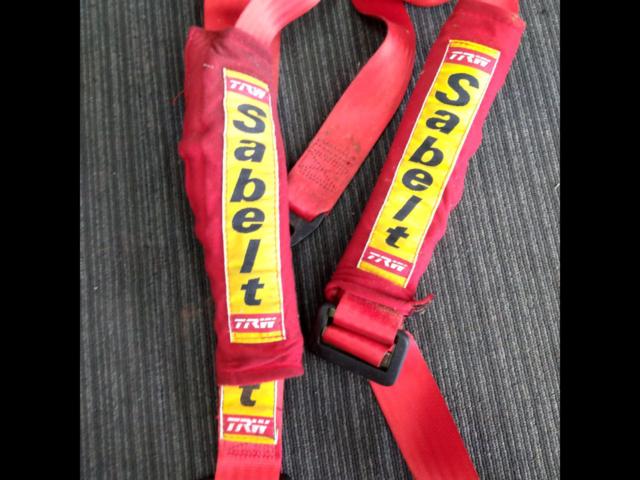 sabelt 4点式 シートベルト | 中古品 | アップガレージ 横浜町田総本店 | カー用品 シート シートベルトを通販で購入する | 中古カー＆バイク用品の販売ならアップガレージ