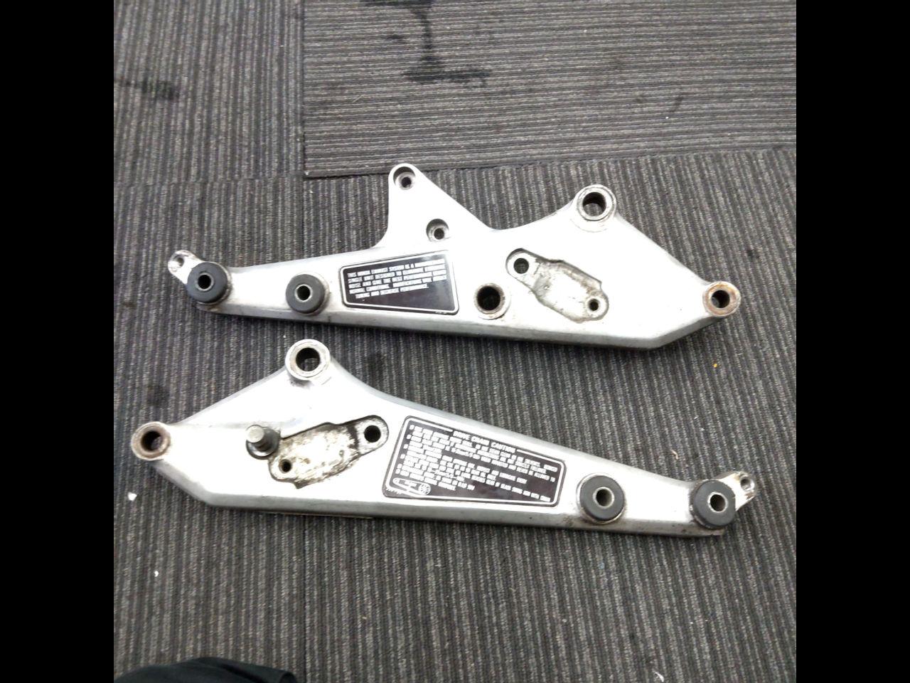 HONDA ステップホルダー CB750F/B(RC04) | バイク用品 ステップ・スタンド ステップ(二輪)を通販で購入する | 中古カー＆バイク用品の販売ならアップガレージ