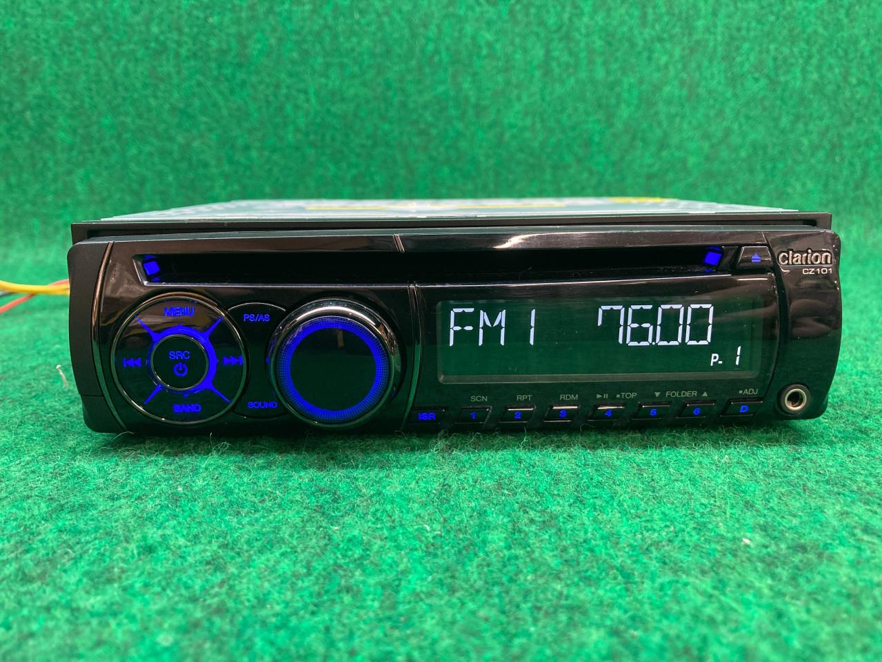 Clarion CZ101【1DINヘッドユニット CD/フロントAUX/チューナー 2011年モデル】 | カー用品 ヘッドユニット CD ...