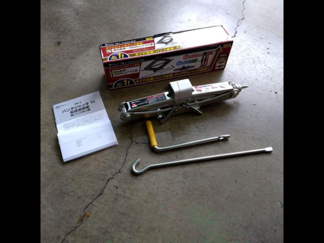Meltec FA-1 パンタジャッキ | カー用品 メンテナンス 工具を通販で購入する | 中古カー＆バイク用品の販売ならアップガレージ