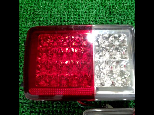 REIZ LEDテールレンズ 【エブリィ/DA17V】 | 中古品 | アップガレージ 柏沼南店 | カー用品 ボディパーツ テールレンズを通販で購入する | 中古カー＆バイク用品の販売なら ...