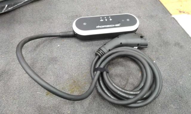 Porsche Mobile Charger PLUS モバイルチャージャープラス | 中古品 | アップガレージ 三郷インター店 | カー用 ...