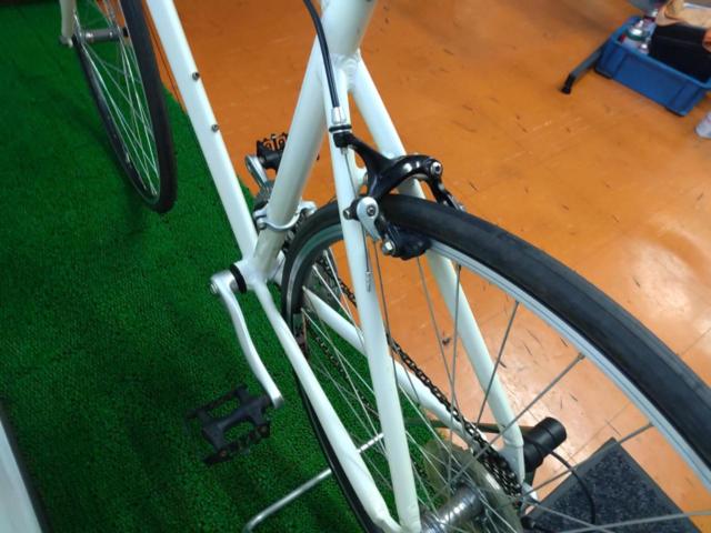 1大特価 CYCLE JOY PROGEAR 700×25C 3×7S アルミフレームロードバイク ホワイト | ロードバイクを通販で購入する ...