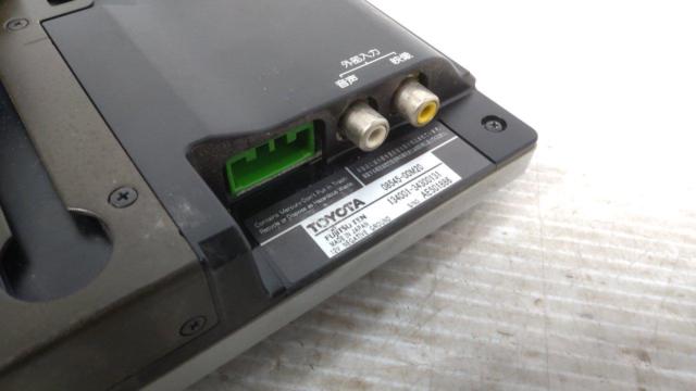 ワケアリ トヨタ純正 V8T-R55 | カー用品 モニター・地デジ その他モニターを通販で購入する | 中古カー＆バイク用品の販売ならアップガレージ