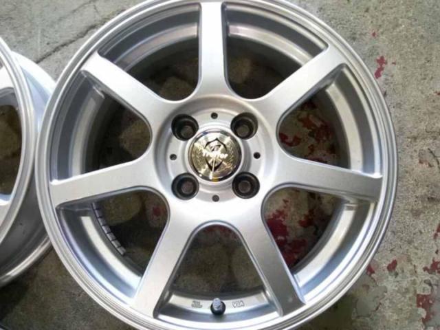 【weds(ウェッズ)】 Trefer | 中古品 | アップガレージ 美原北インター店 | カー用品 アルミホイール 15インチホイールを ...