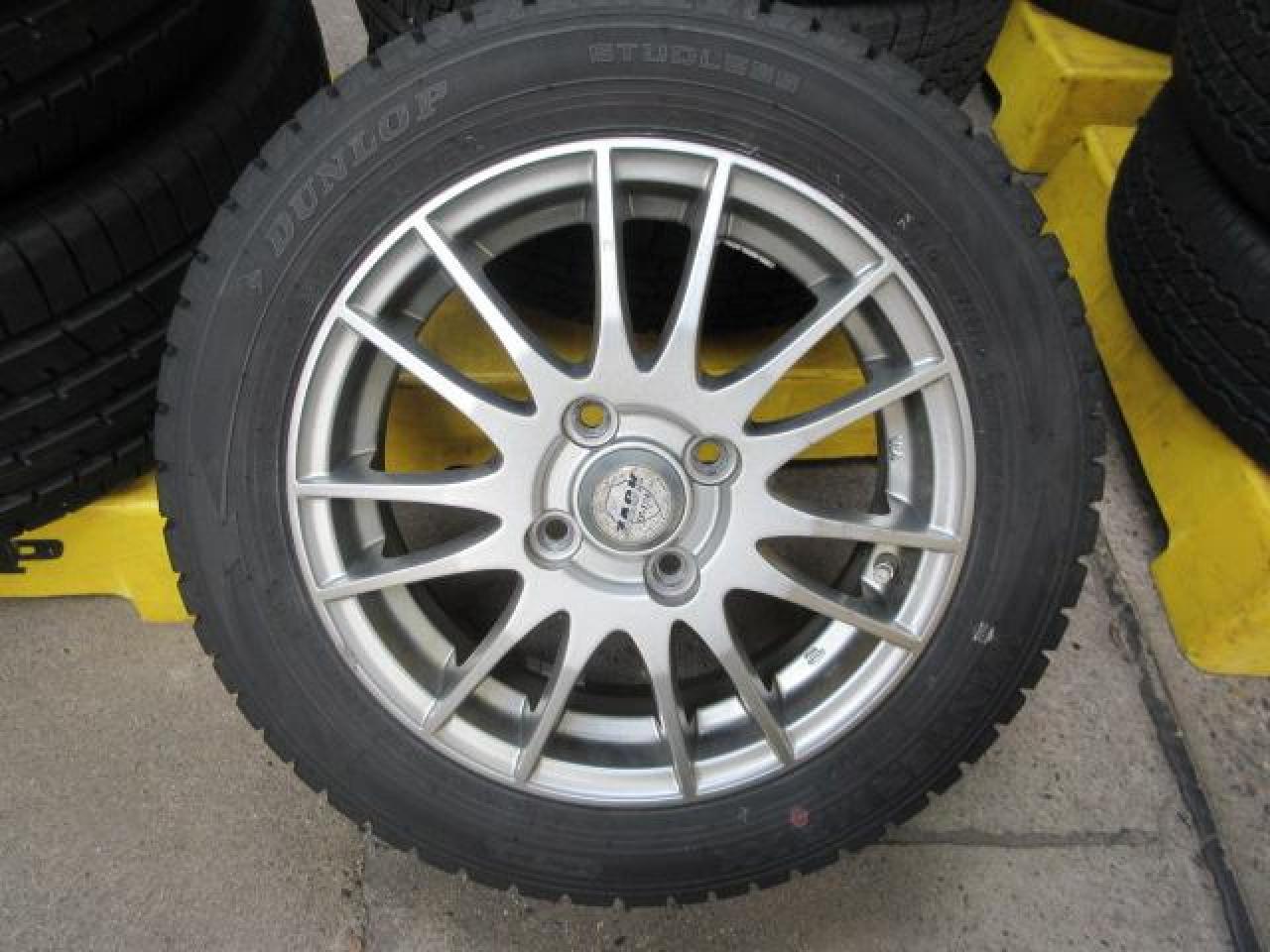 JAPAN SANYO ZACK JP-104 + DUNLOP WINTERMAXX WM02 (Y05467) | カー用品 スタッドレスタイヤホイールセット 14インチスタッドレスタイヤ ...