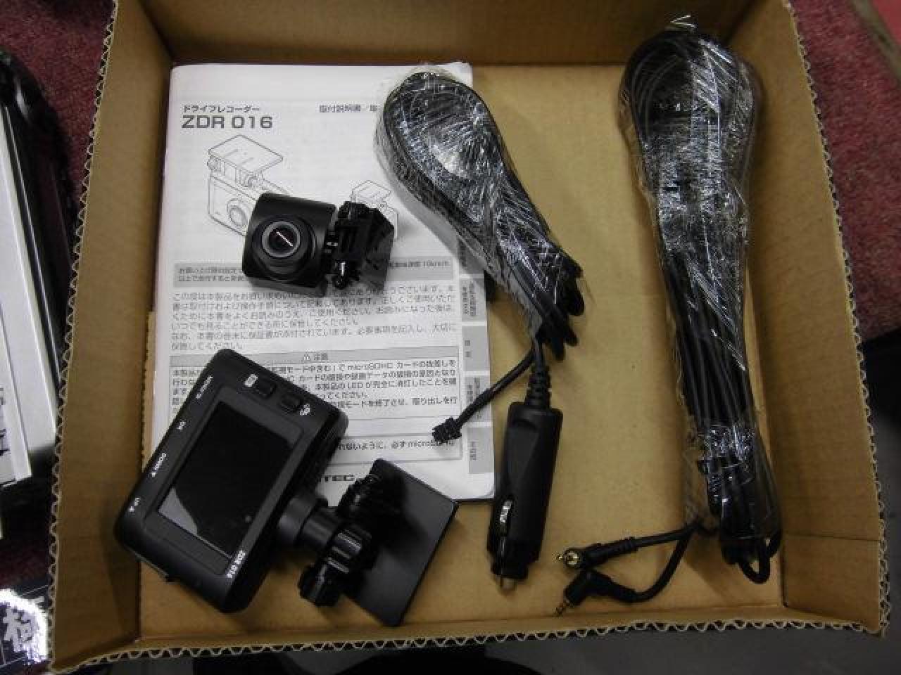 【COMTEC】ZDR016 前後ドライブレコーダー | カー用品 カーAVアクセサリー ドライブレコーダーを通販で購入する | 中古カー＆バイク用品の販売ならアップガレージ