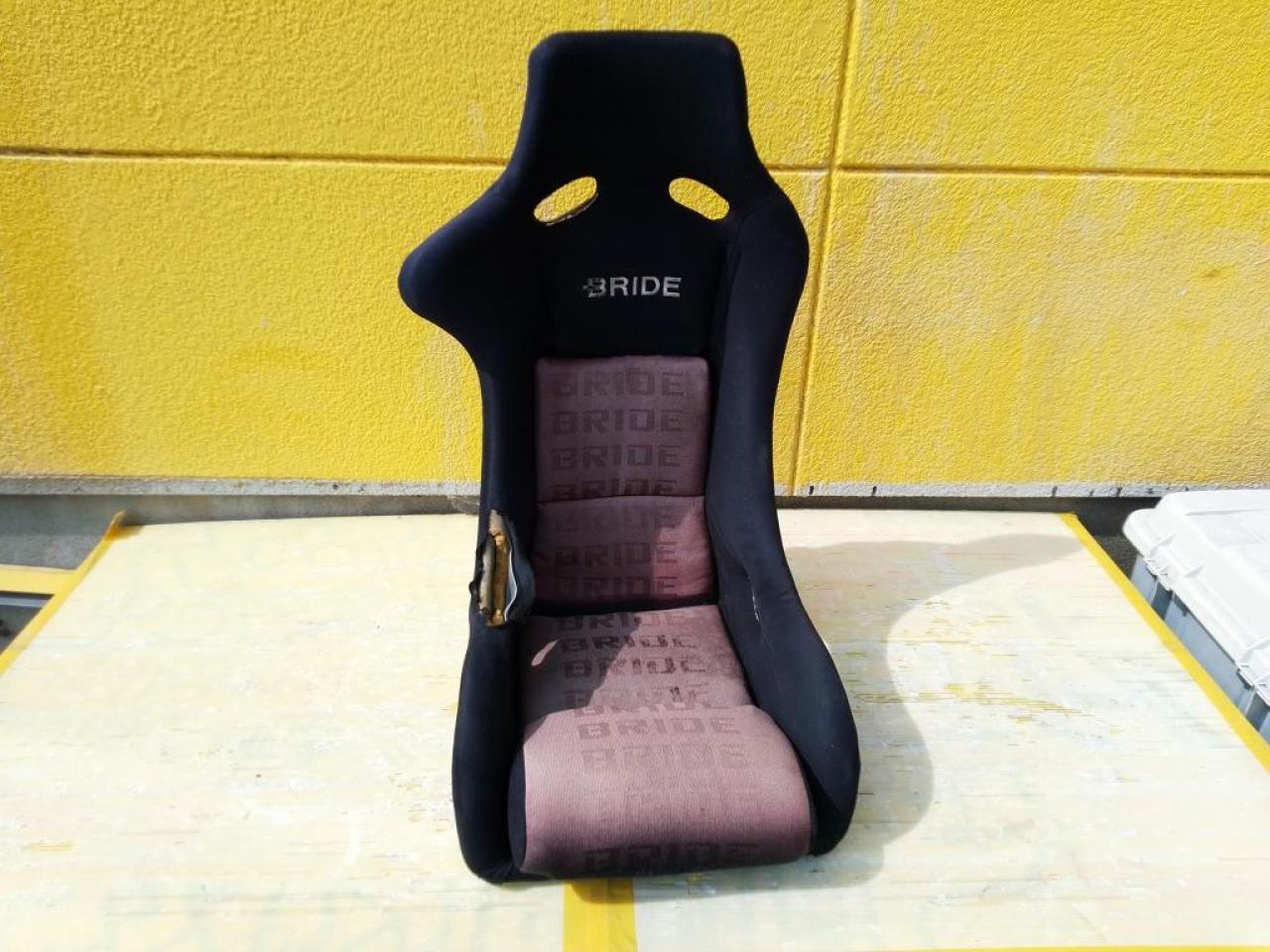 BRIDE ARTIS(アーティス) 非対称フルバケットシート | カー用品 シート フルバケットシート(ブリッド)を通販で購入する | 中古 ...