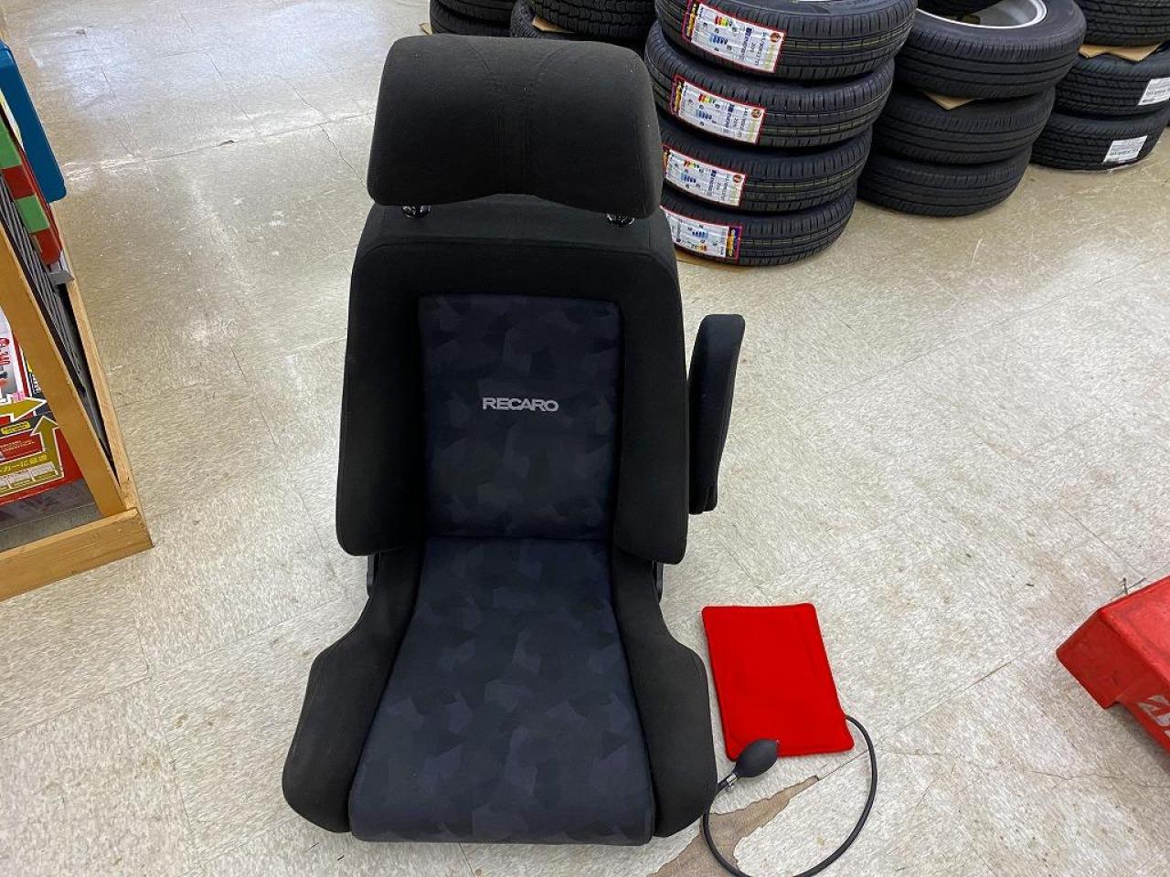 【RECARO】ERGOMED-D エルゴメド アームレストつき | カー用品 シート リクライニングシート(レカロ)を通販で購入する | 中古カー＆バイク用品の販売ならアップガレージ