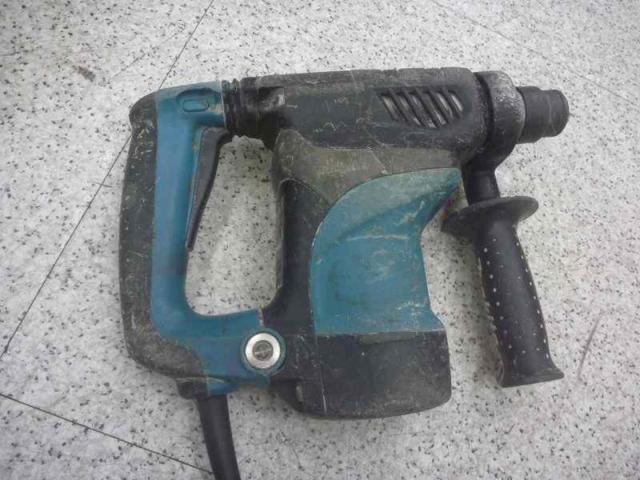 【WG】makita 28mm ハンマドリル 【HR2811F】 | 総合リユース ドリル、ドライバ ハンマドリルを通販で購入する | 中古 ...