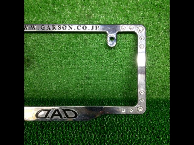 【GARSON】DAD ナンバーフレーム 2枚セット | カー用品 ボディパーツ その他ボディパーツを通販で購入する | 中古カー＆バイク用品 ...
