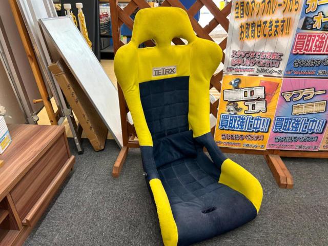 TETRX フルバケットシート | カー用品 シート フルバケットシート(その他)を通販で購入する | 中古カー＆バイク用品の販売ならアップガレージ