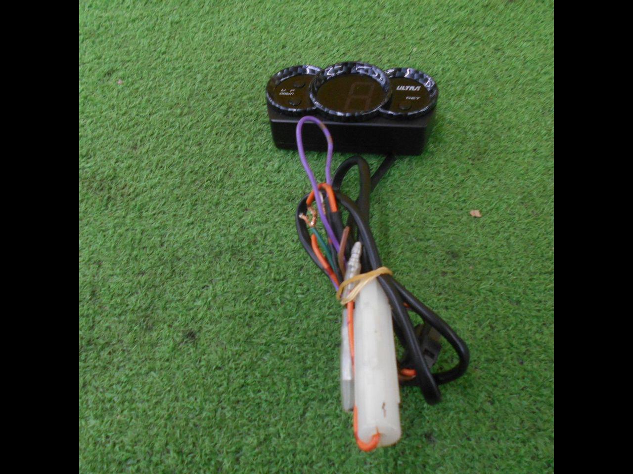 ULTRA SHIFT Indicator | カー用品 電装系 チューニング電装を通販で購入する | 中古カー＆バイク用品の販売ならアップガレージ