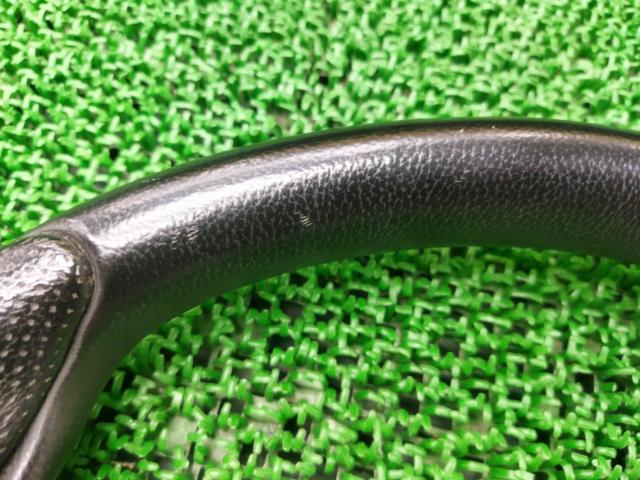 MOMO COMMANDOR C-74 | カー用品 インテリア ステアリングを通販で購入する | 中古カー＆バイク用品の販売ならアップガレージ