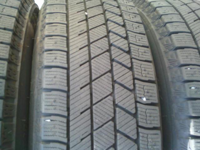 【H倉庫】BRIDGESTONE BLIZZAK VRX3 | カー用品 スタッドレスタイヤ 14インチスタッドレスタイヤを通販で購入する | 中古カー＆バイク用品の販売ならアップガレージ