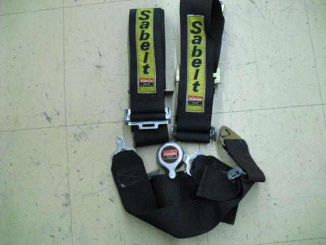 sabelt 4点式シートベルト | カー用品 シート シートベルトを通販で購入する | 中古カー＆バイク用品の販売ならアップガレージ