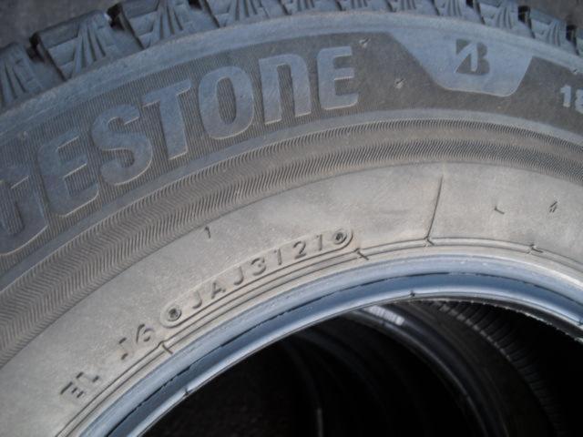 【H倉庫】BRIDGESTONE BLIZZAK VRX3 | カー用品 スタッドレスタイヤ 14インチスタッドレスタイヤを通販で購入する | 中古カー＆バイク用品の販売ならアップガレージ