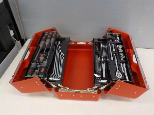 KTC SK330P-M 両開きプラハードケースと工具セット | 中古品 | アップガレージ 岡崎北店 | バイク用品 メンテナンス 工具・メンテナンス(二輪)を通販で購入する | 中古カー ...