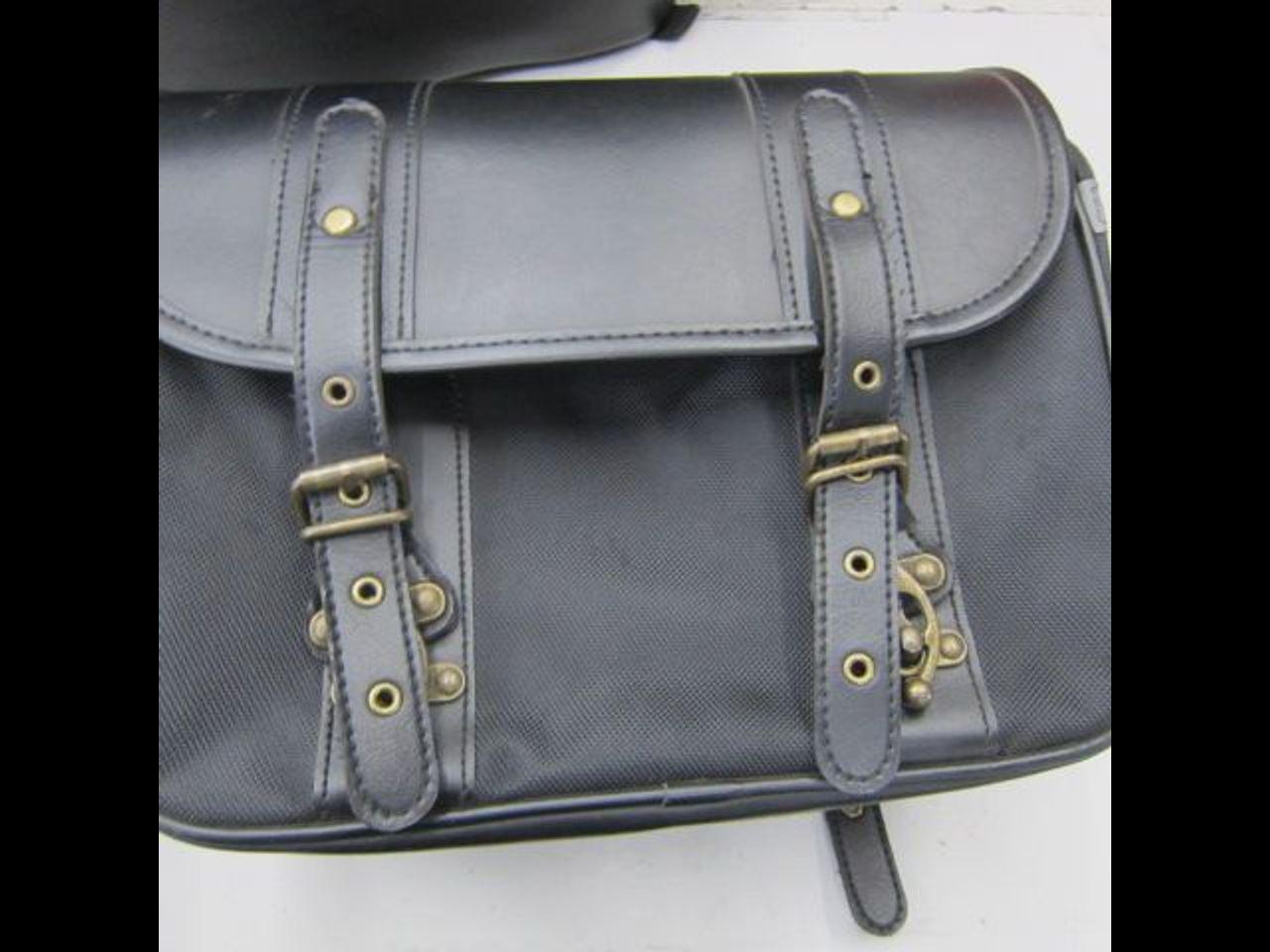 【ROUGH&ROAD】ROUGH&ROAD(ラフアンドロード) RA1026 シングルサドルバッグ(ブラック)9.5L | バイク用品 ...