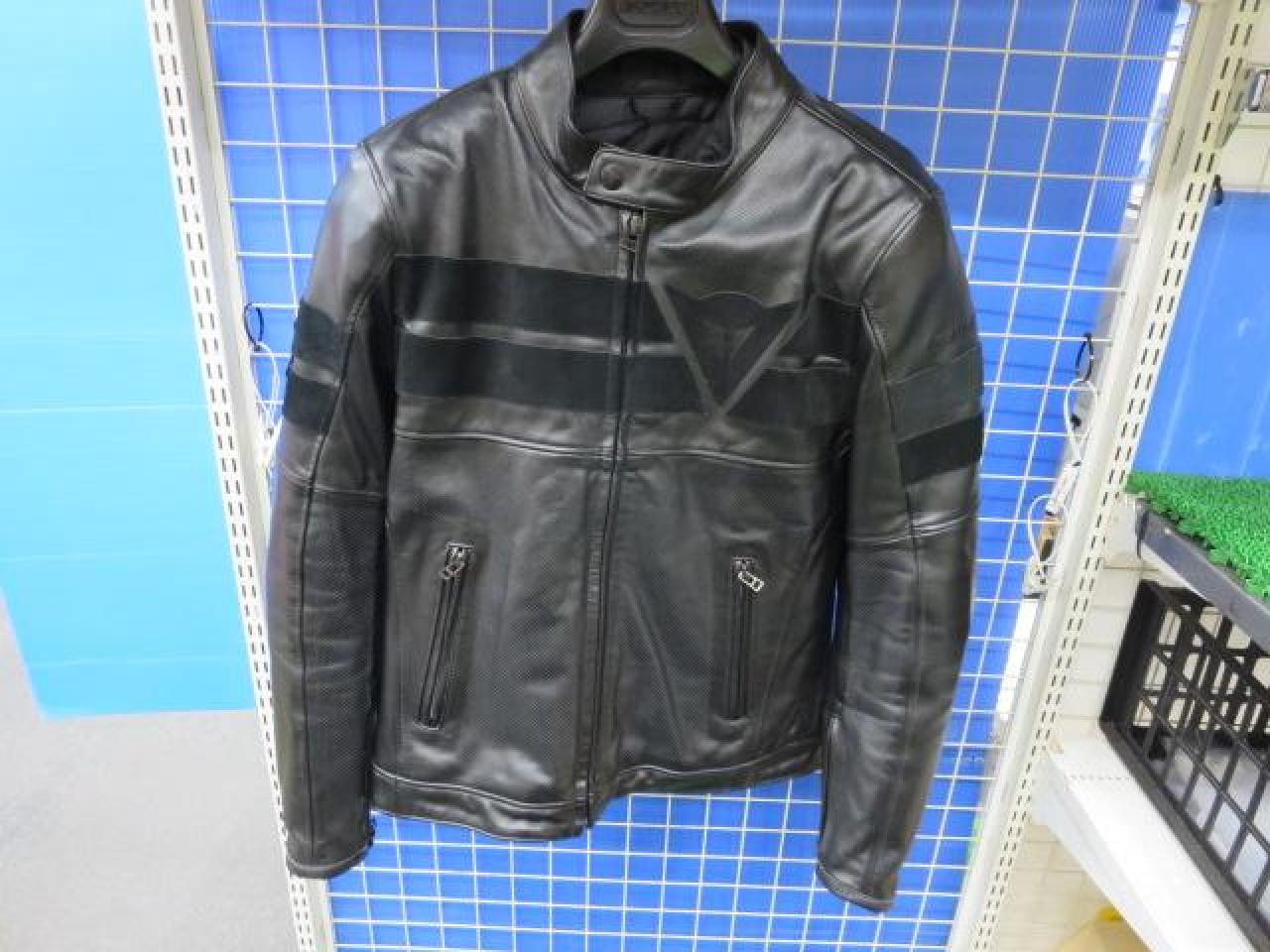 【DAINESE】 8-TRACK LEATHER JACKET サイズ46 | バイク用品 ウエア レザージャケット(二輪)を通販で購入する | 中古カー＆バイク用品の販売ならアップガレージ