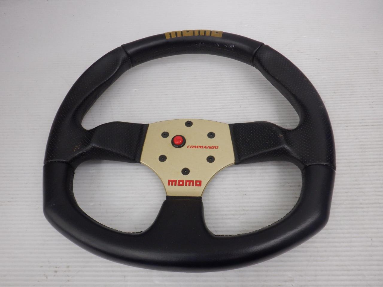 MOMO COMMANDO 350mm | カー用品 インテリア ステアリングを通販で購入する | 中古カー＆バイク用品の販売ならアップガレージ