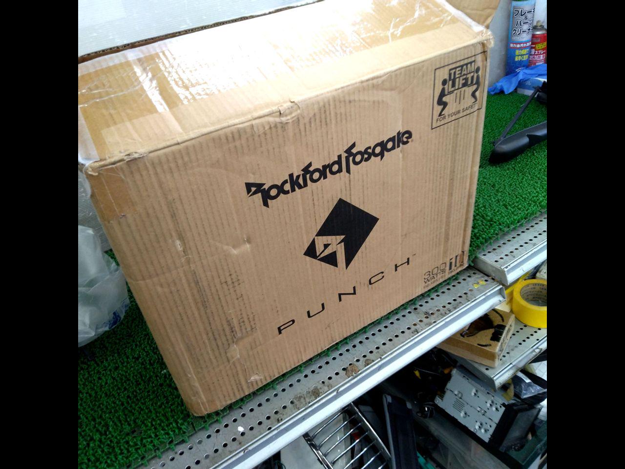 ★冬の大特価!!★Rockford P300-10/アンプ内蔵純正BOX | 新古品 | アップガレージ 横浜町田総本店 | カー用品 ...