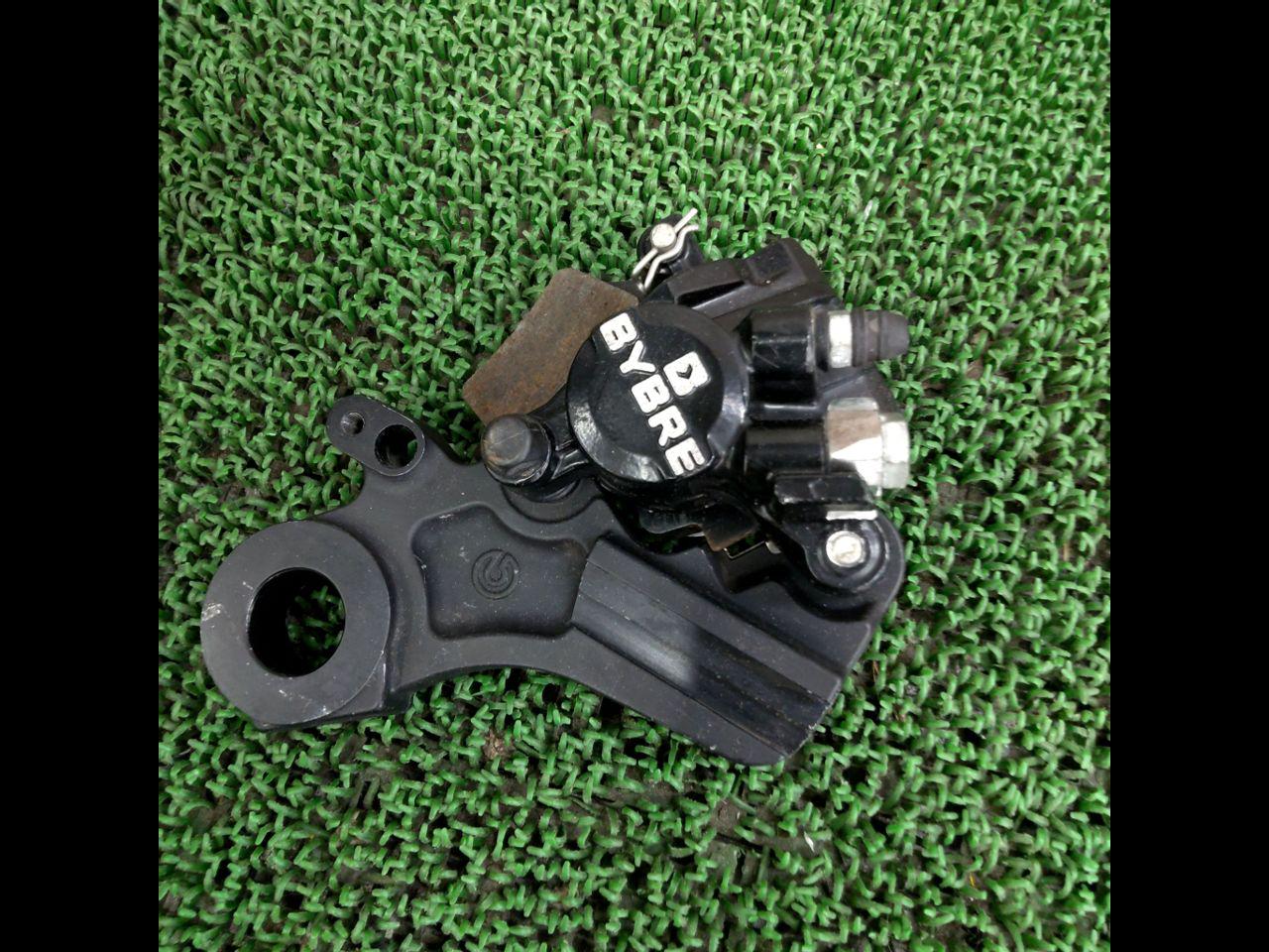 KTM 純正“BYBRE”リアブレーキキャリパー&サポート RC200 | 中古品 | アップガレージ 横浜町田総本店 | バイク用品 ...