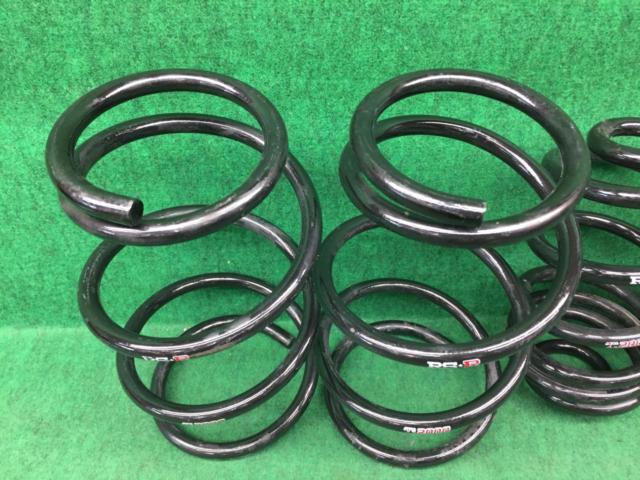RS-R Ti2000 DOWN ZRR85W ノア/ヴォクシー/エスクァイア 4WD T935TW | 中古品 | アップガレージ 仙台店 | カー用品 足まわり サスを通販で購入する ...