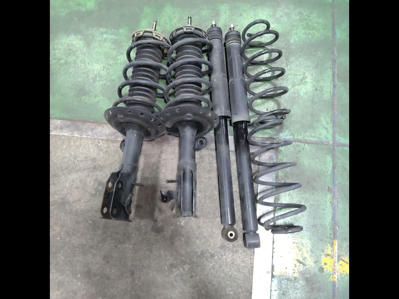 【フィットハイブリッドRS/GP4】ホンダ純正 サスキット | 中古品 | アップガレージ 東村山店 | カー用品 足まわり サスキットを通販 ...